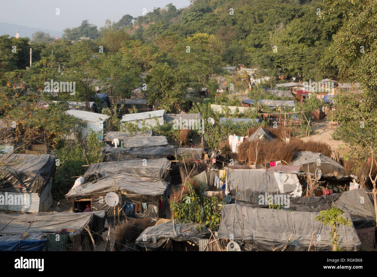 Basic shelter of poverty community living on the outskirts of Haridwar ...