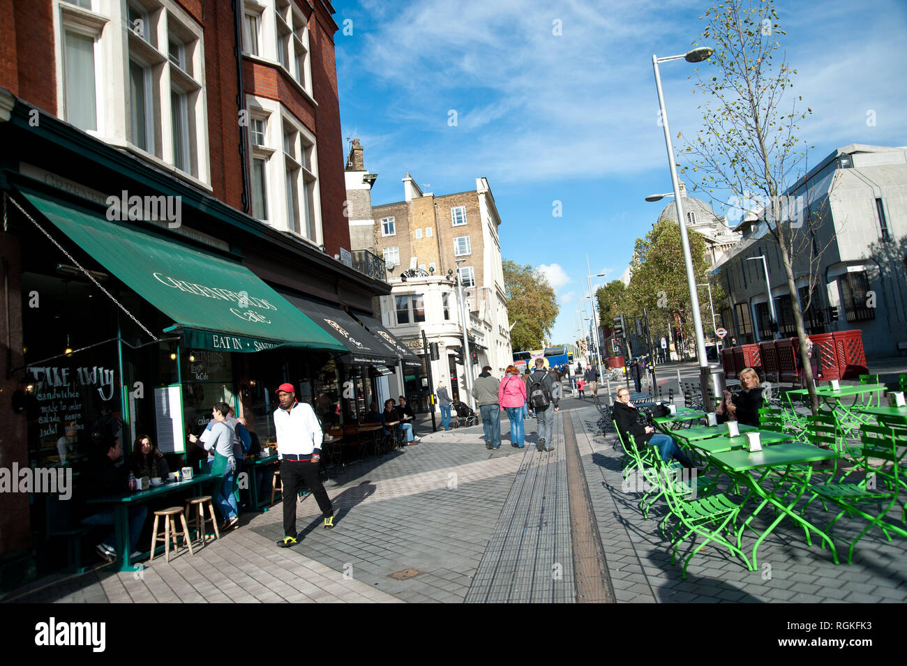 Exhibition road cafe hi-res stock photography and images - Alamy