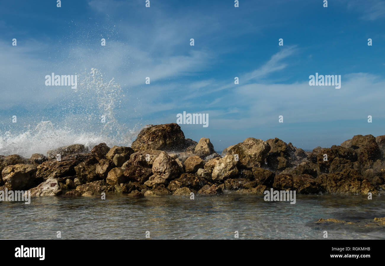 Shoreline wave crash sea water hi-res stock photography and images - Alamy