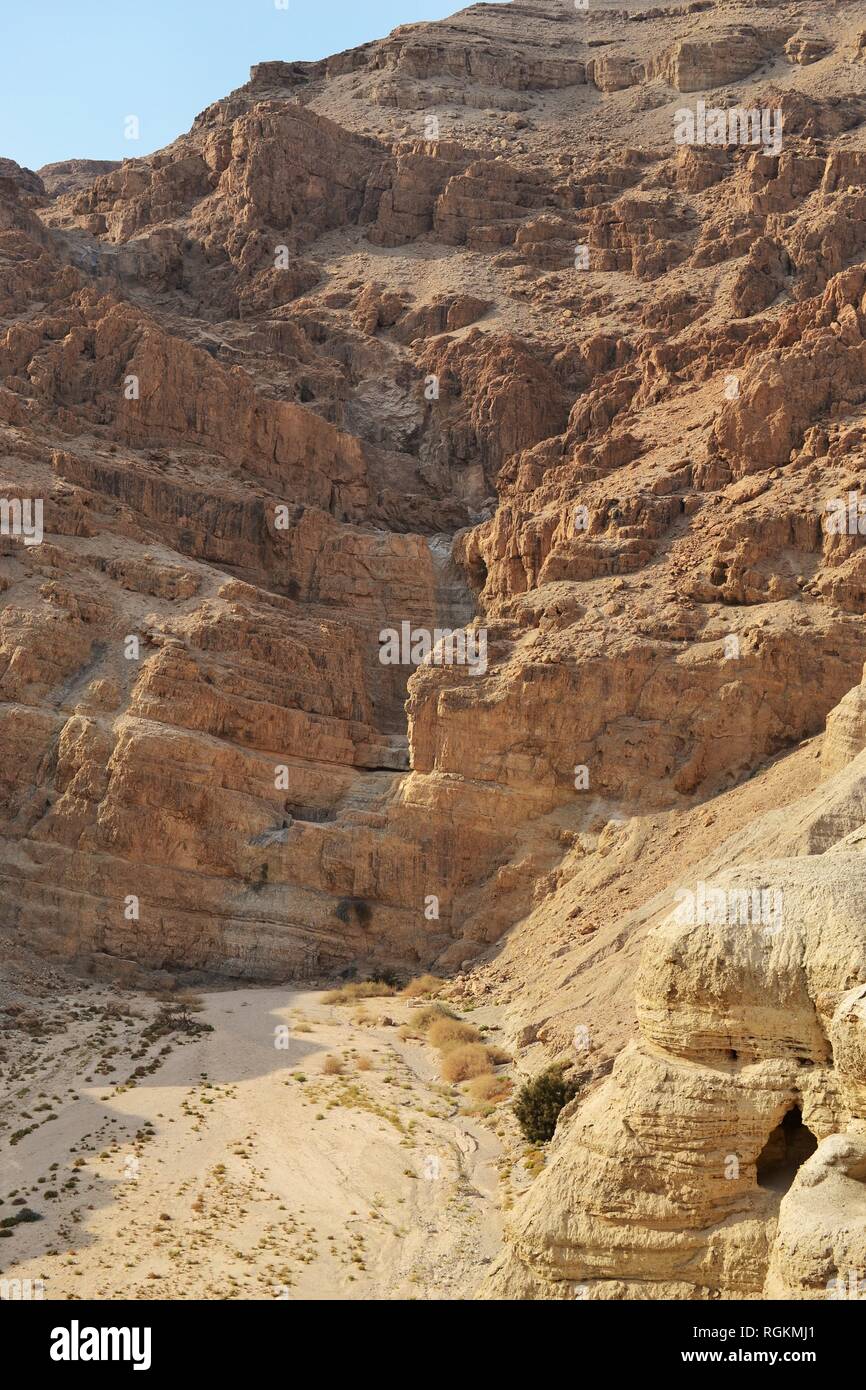 Qumran national park hi-res stock photography and images - Alamy