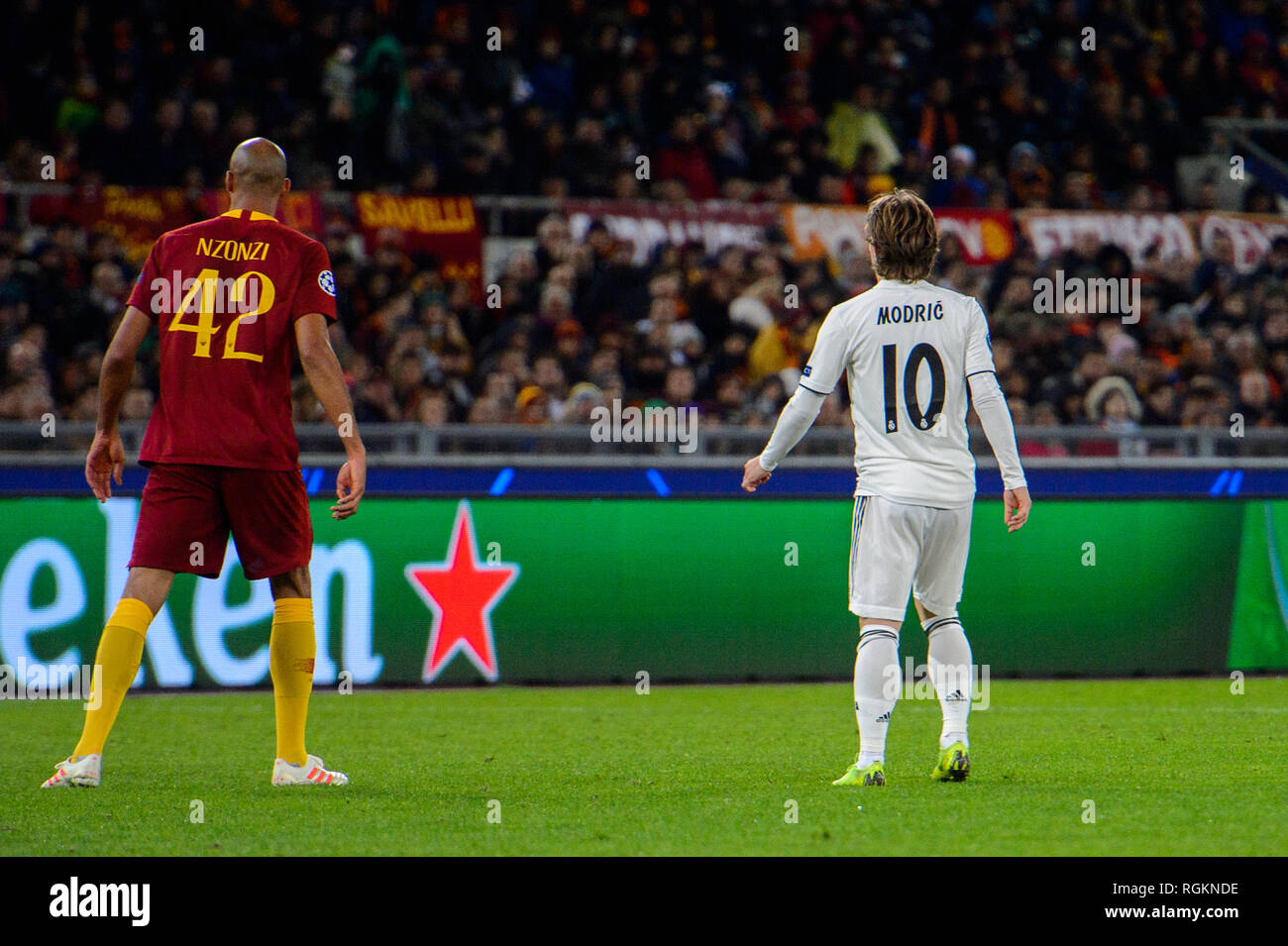 Modric 2018 champions league trophy hi-res stock photography and images ...