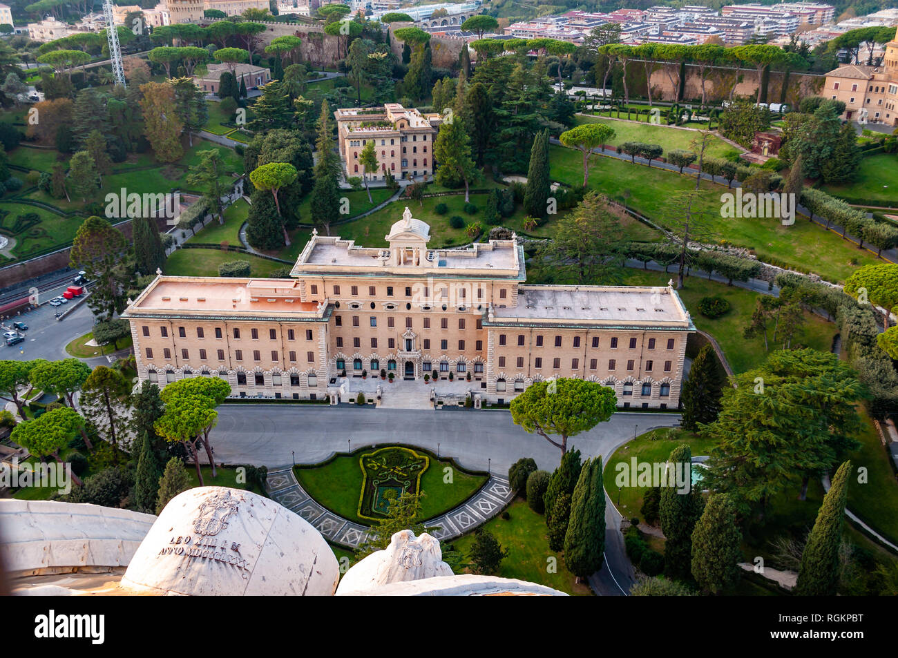 Santa maria regina della famiglia hi-res stock photography and images ...