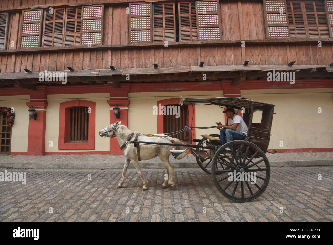 Kalesa horse carriage on historic Calle Crisologo, Vigan, Ilocos Sur ...