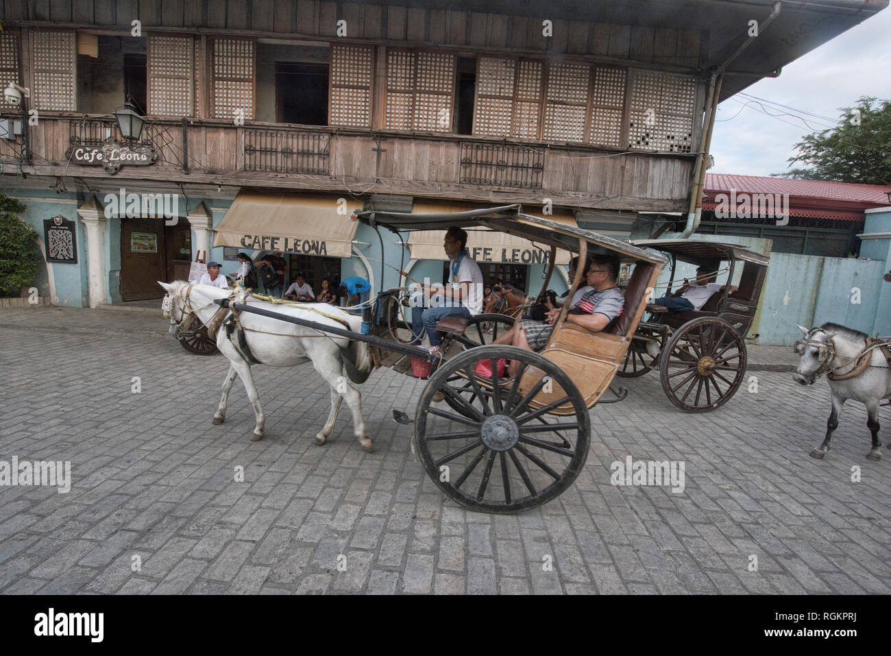 Kalesa horse carriages on historic Calle Crisologo, Vigan, Ilocos Sur ...