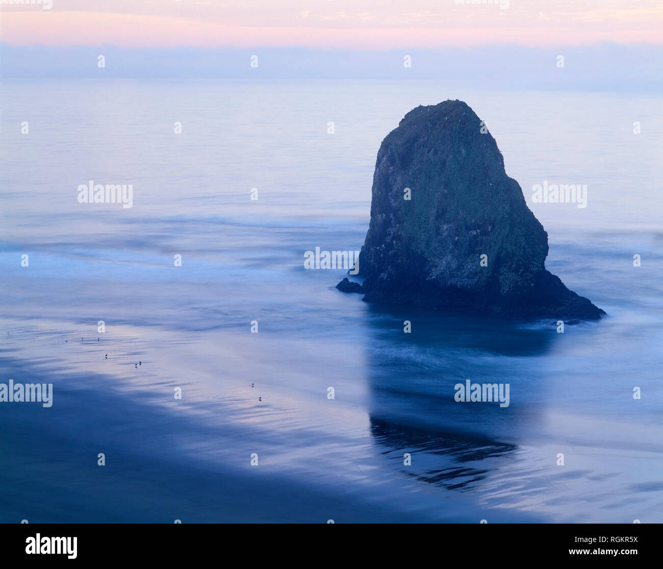 Silver waves hi-res stock photography and images - Alamy