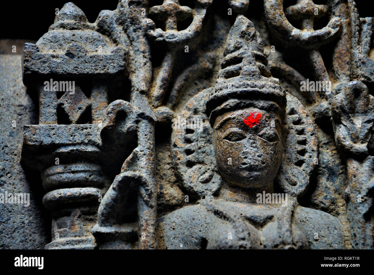 Beautifully carved idols on the inner wall of the Bhuleshwar Temple ...