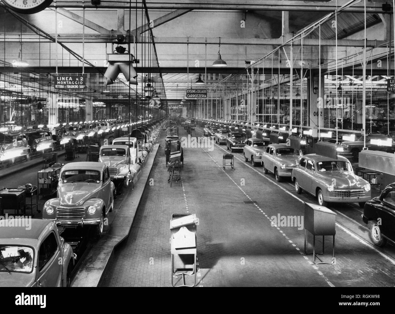 italy, turin, fiat mirafiori, assembly line, 1950 Stock Photo - Alamy