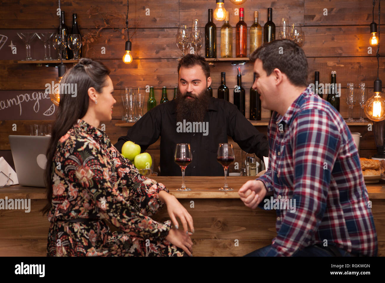 Man behind the bar in a pub hi-res stock photography and images - Alamy