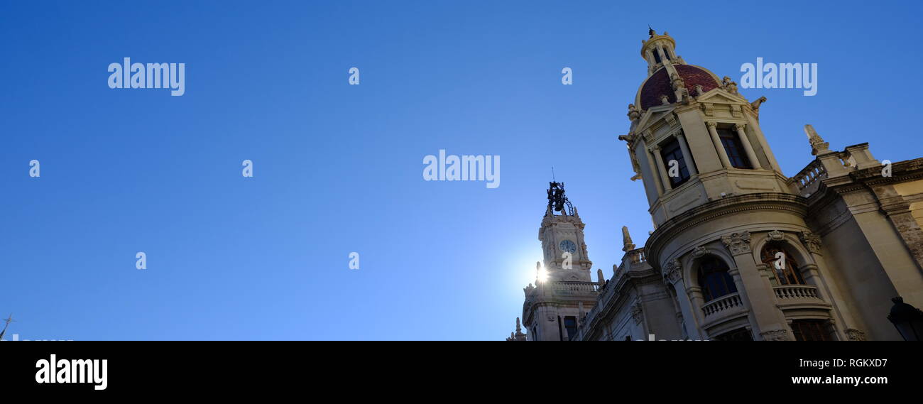 Valencia City Hall Plaza Square and Fountain designed by Javier ...