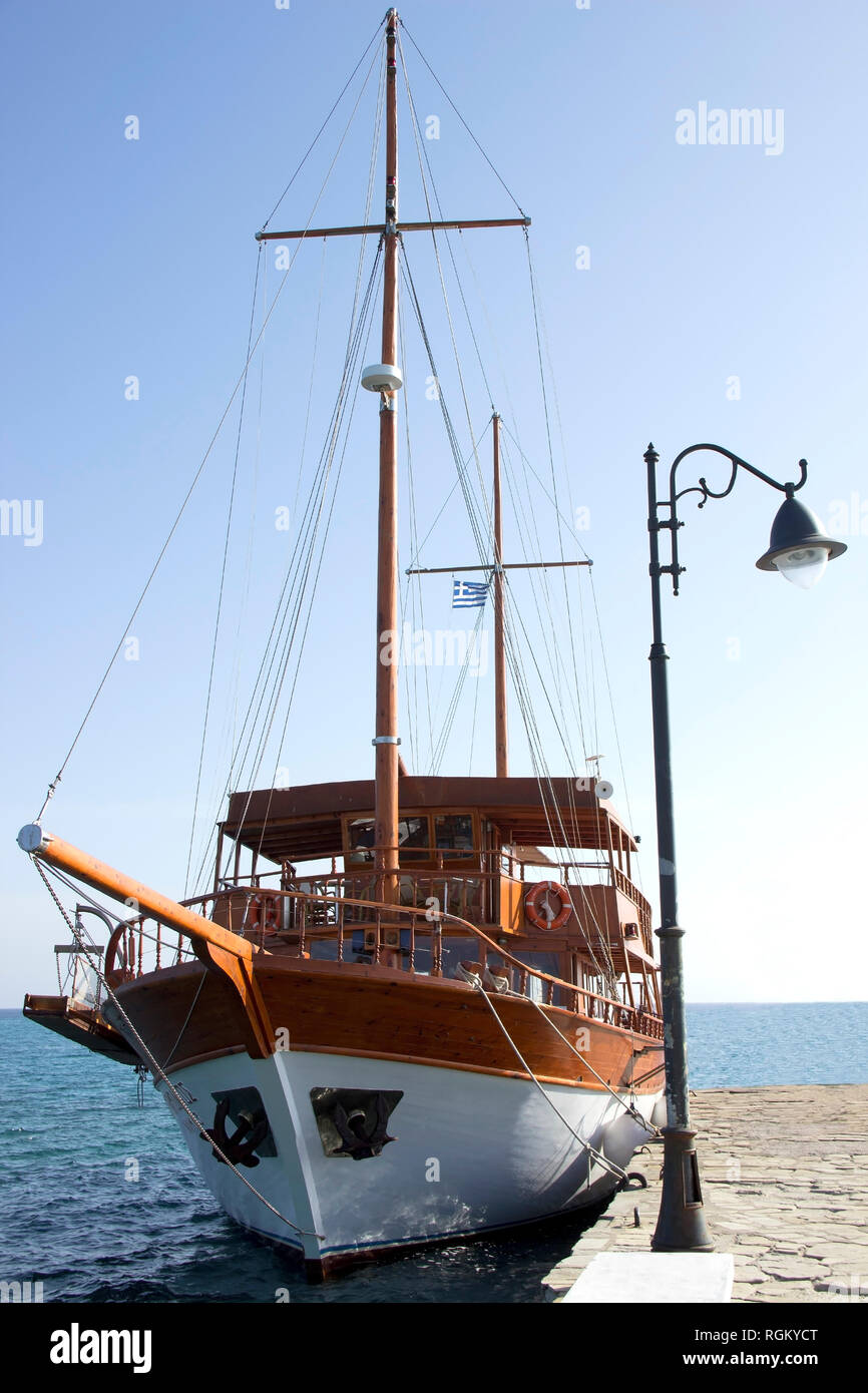 The small ship anchored in the harbor Stock Photo - Alamy