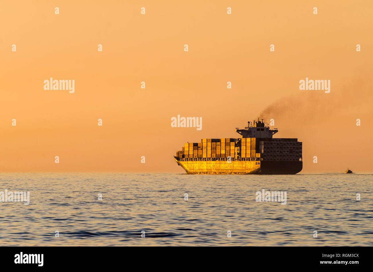 Cellular Ships High Resolution Stock Photography and Images - Alamy