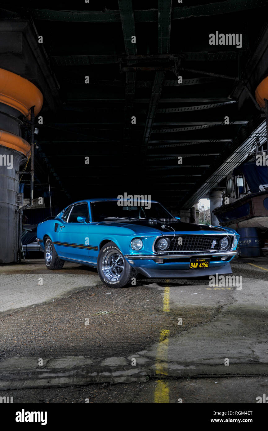 1969 Ford Mustang Mach 1 Classic American muscle car Stock Photo - Alamy