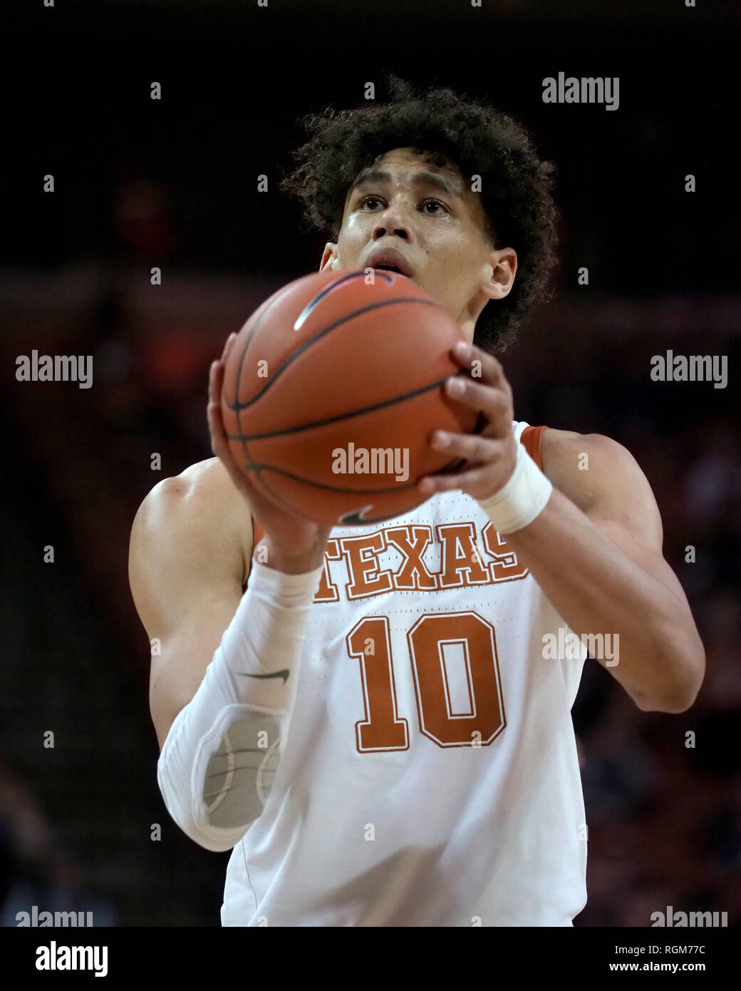 Jan 29, 2019. Jaxson Hayes #10 of the Texas Longhorns in action vs the ...