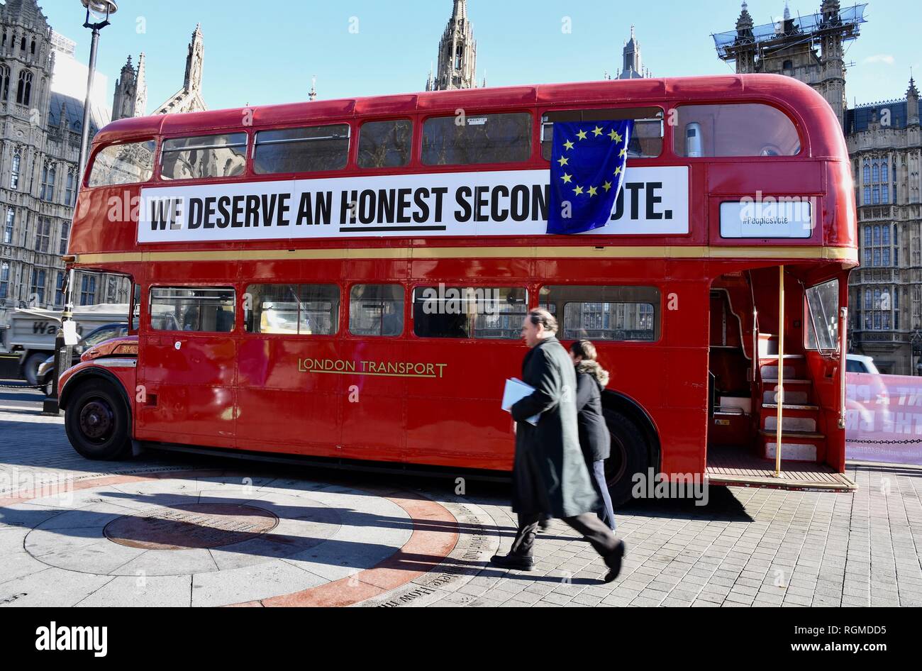 Anti brexit bus hi-res stock photography and images - Alamy