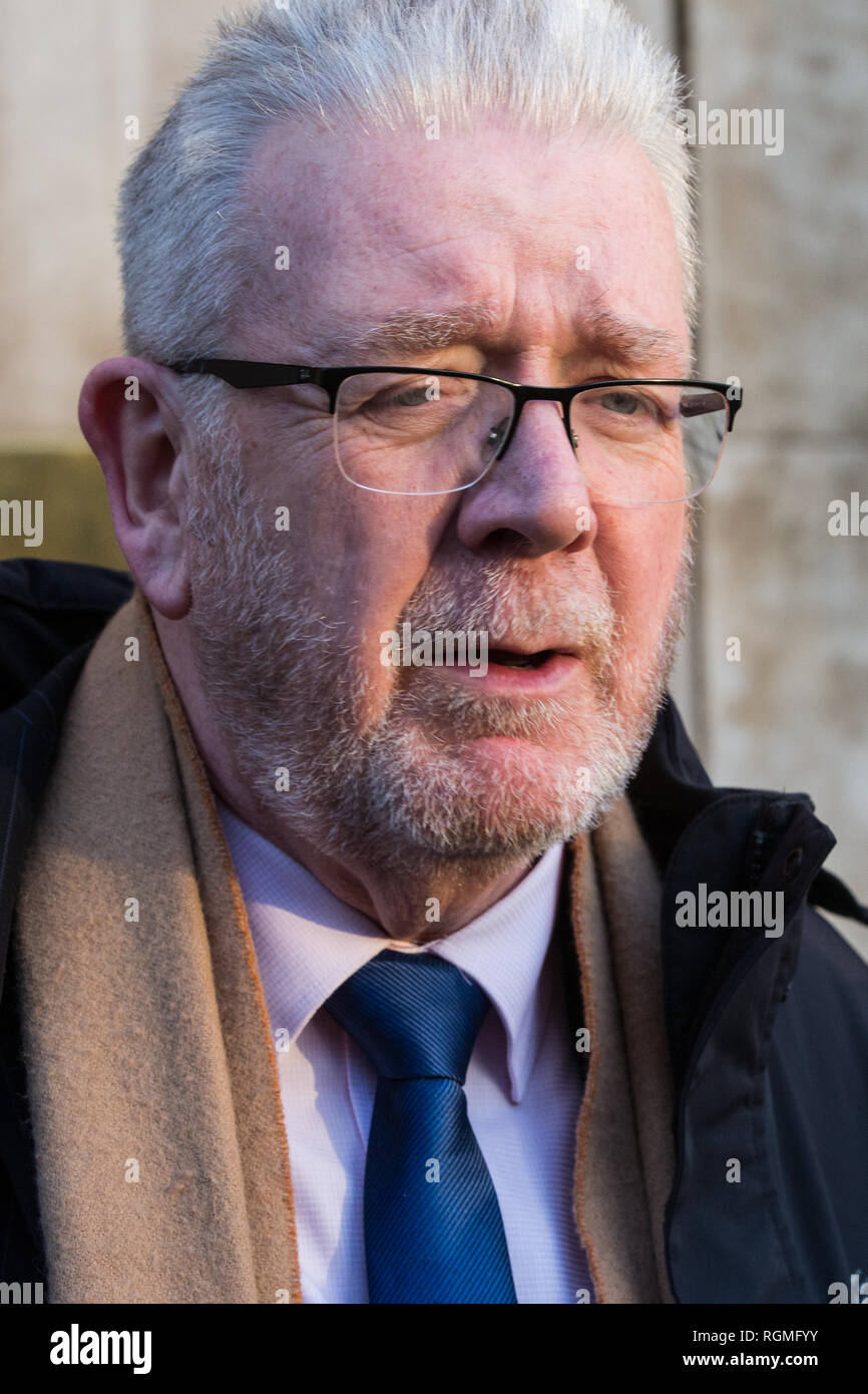 Mike russell hi-res stock photography and images - Alamy