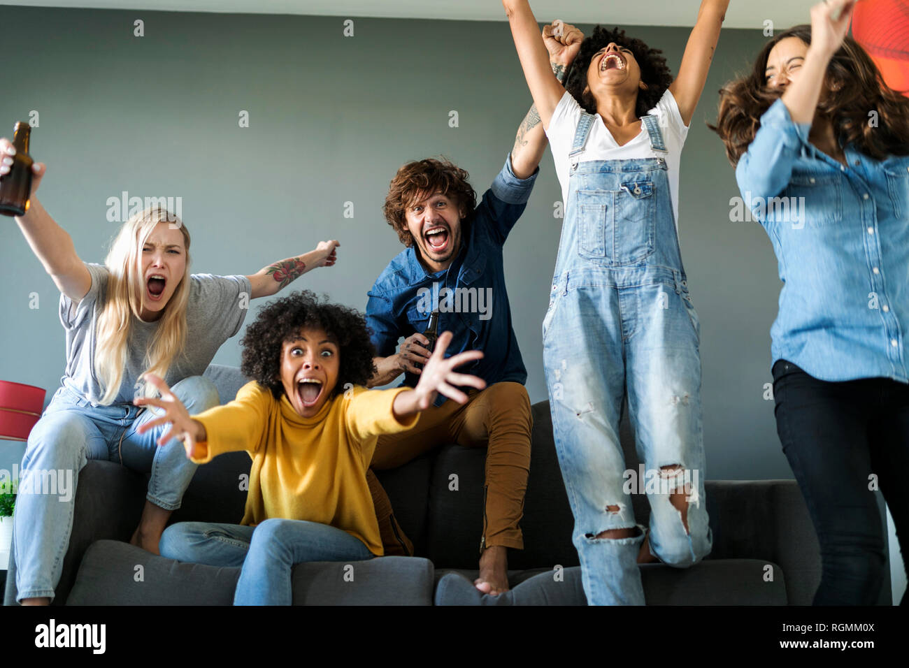 Excited fans hi-res stock photography and images - Alamy