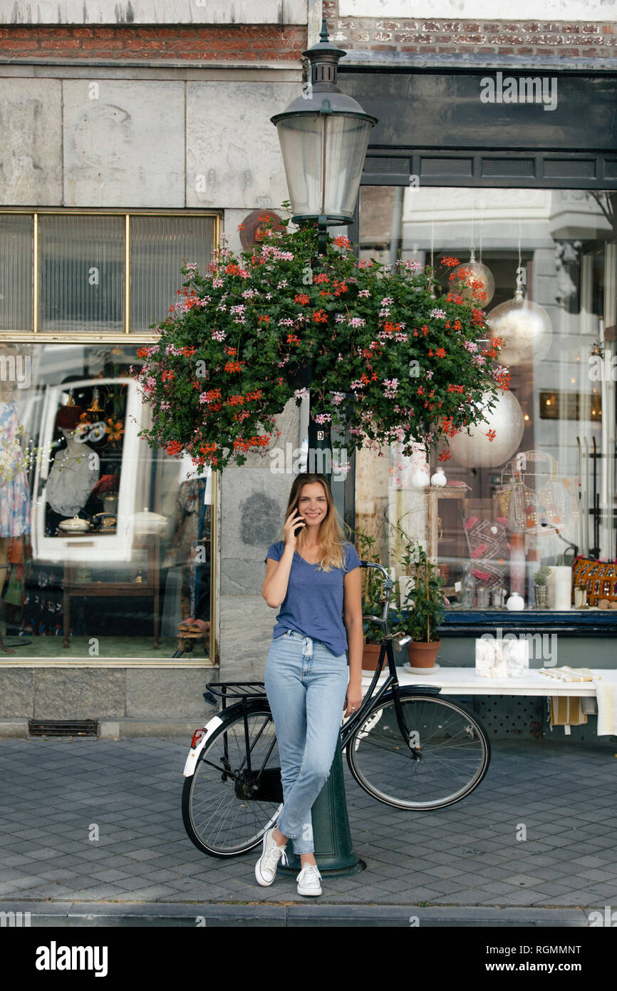 Phone poles hi-res stock photography and images - Alamy