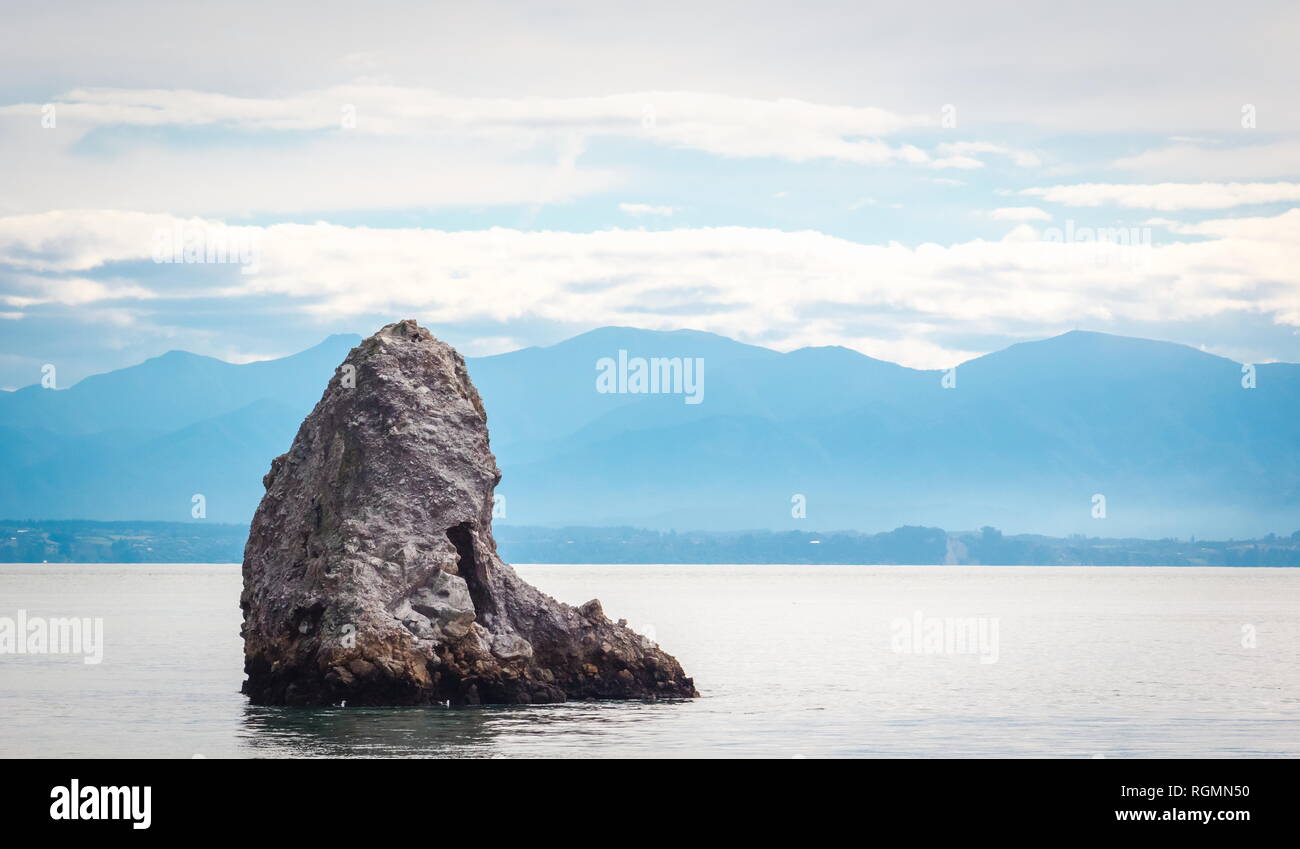 Arrow Rock also known as Fifeshire Rock is a small island in Tasman Bay ...