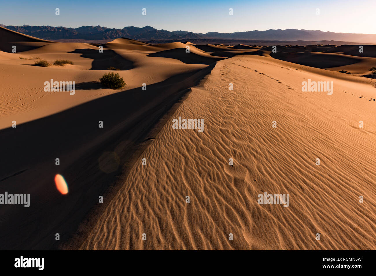 Flat sand hi-res stock photography and images - Alamy