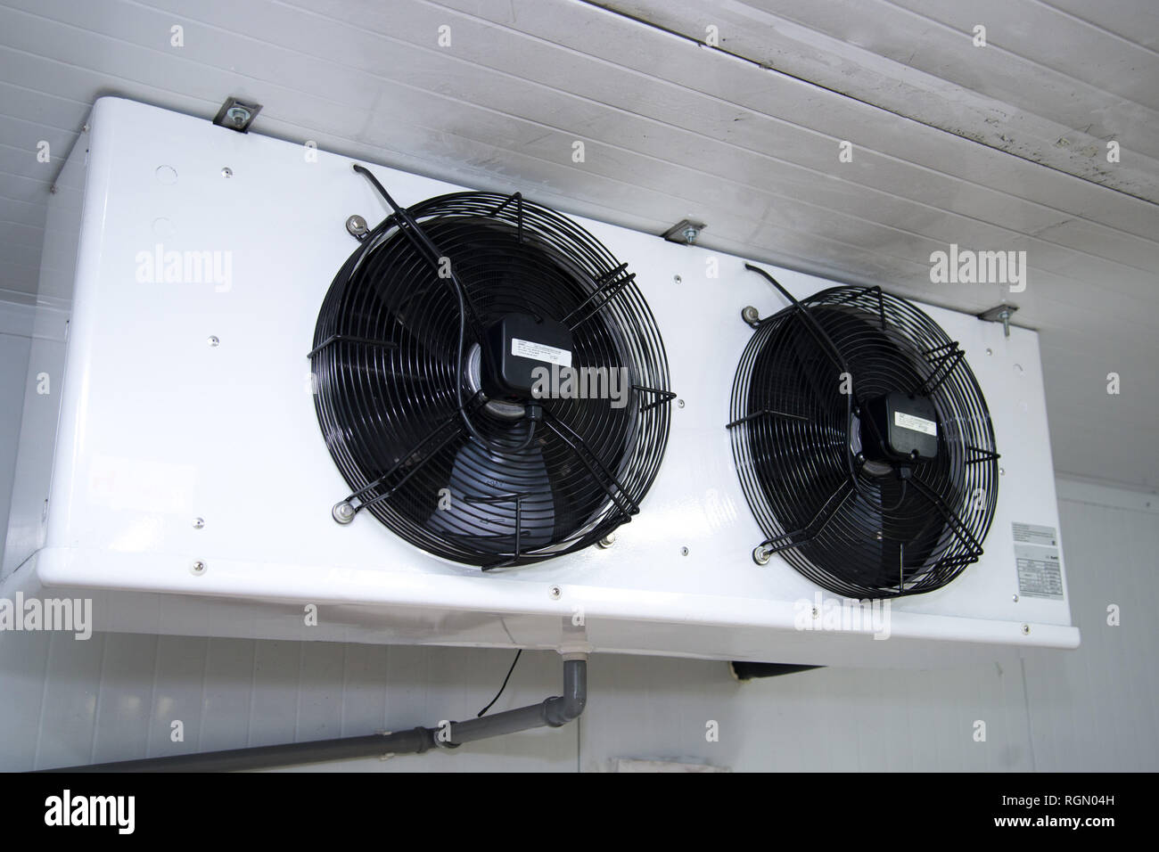 Walk in fridge freezer unit hi-res stock photography and images - Alamy