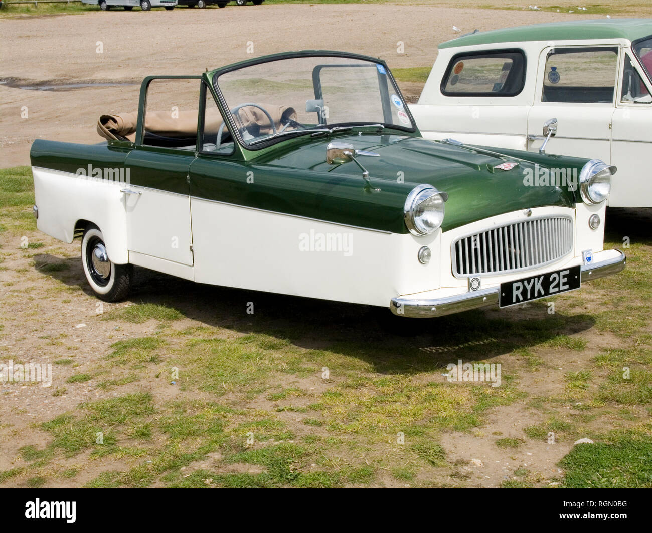 Three wheeler 3 wheeler hi-res stock photography and images - Alamy