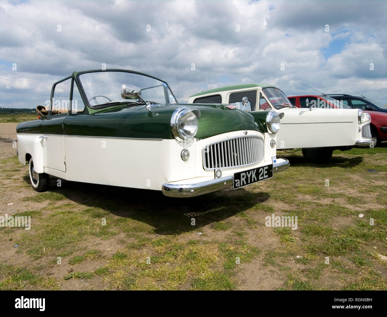 Bond minicar three wheeled small hi-res stock photography and images ...