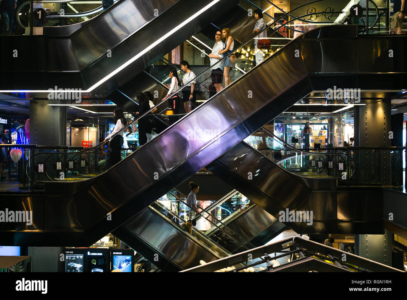 Shopping mall exhibition exhibition in indoor market hi-res stock ...