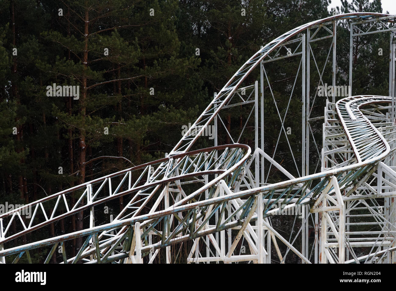 Architectural details of the metallic structure of a big ferris wheel ...