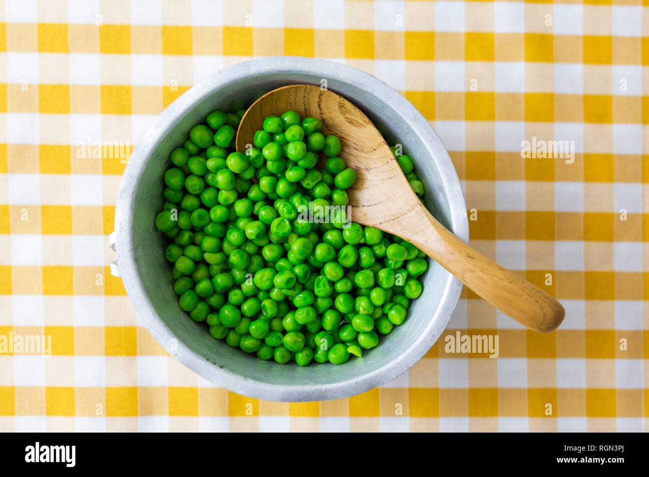 Peas spoon bowl hi-res stock photography and images - Alamy