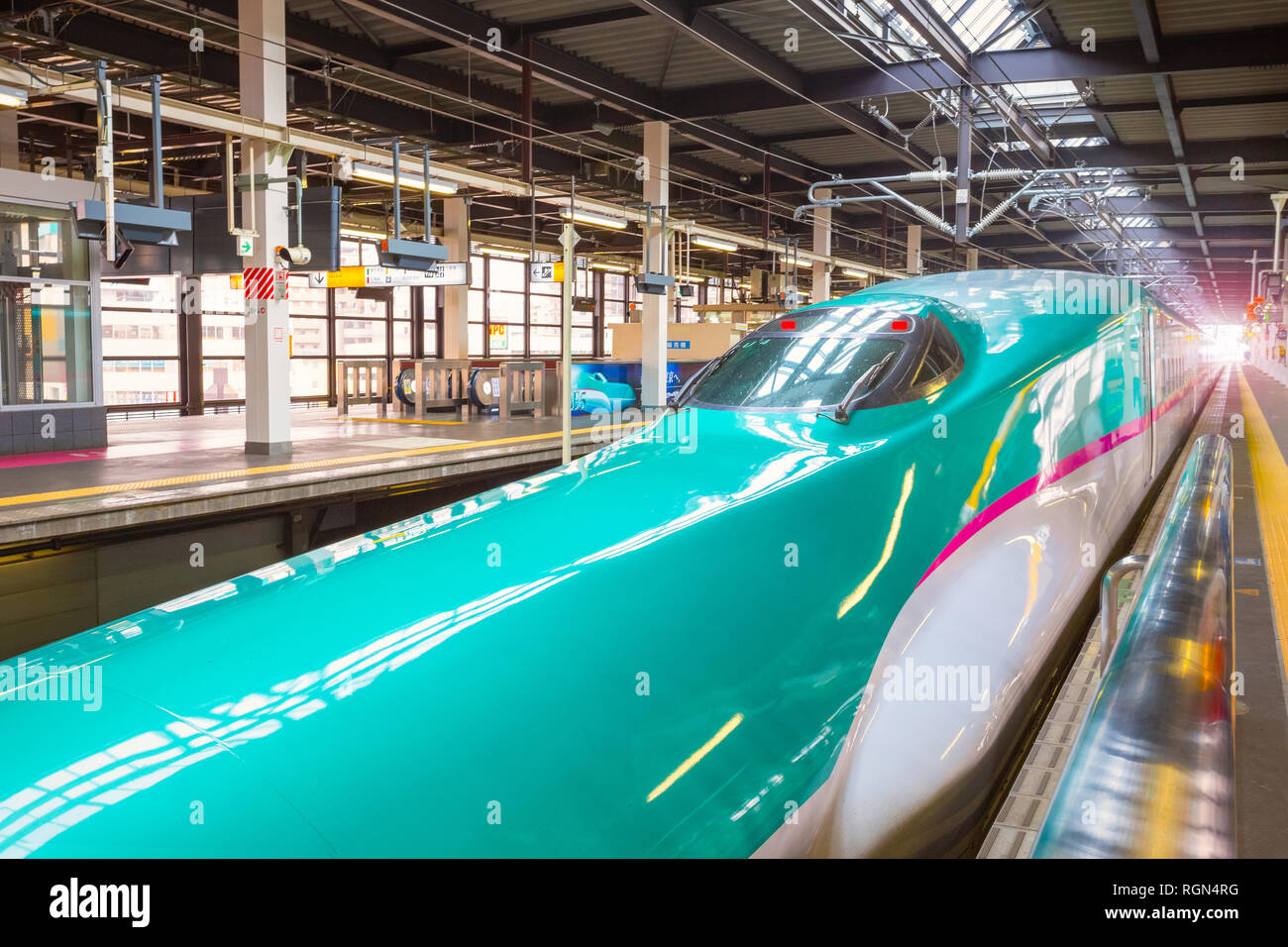 Use technology from the japanese bullet train hi-res stock photography and images - Alamy