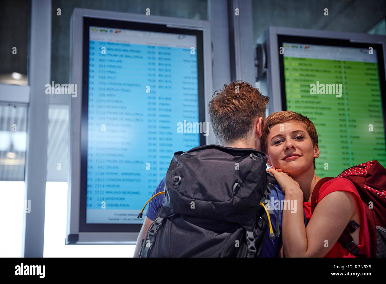 Airport screen hi-res stock photography and images - Alamy