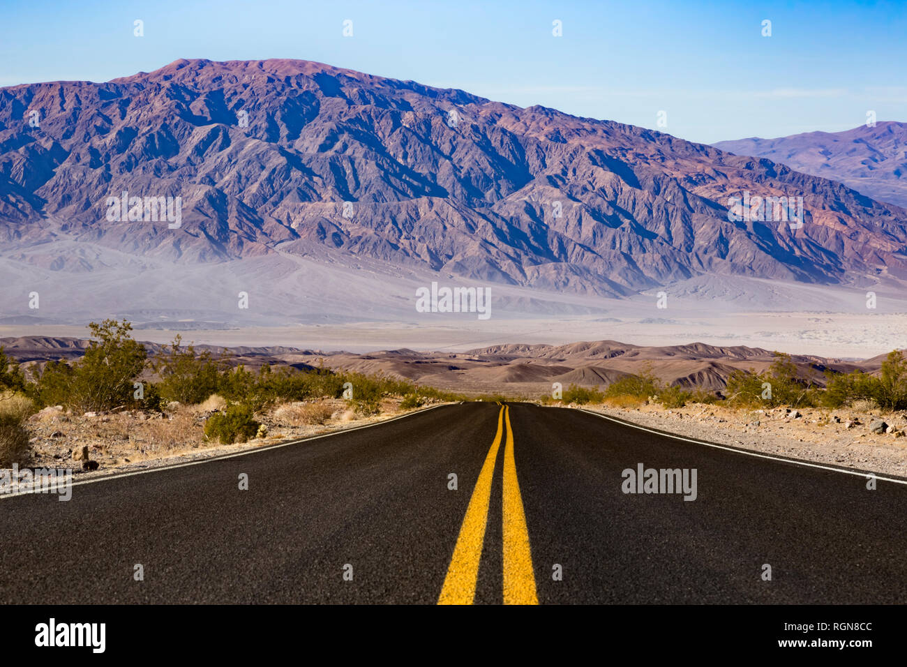 Hot temperature death valley hi-res stock photography and images - Alamy