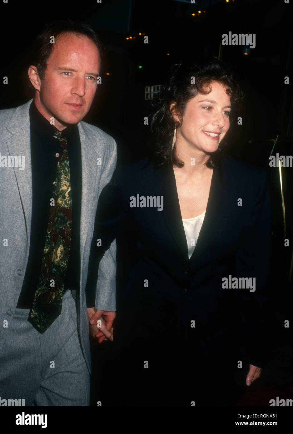 Arliss howard and debra winger hi-res stock photography and images - Alamy