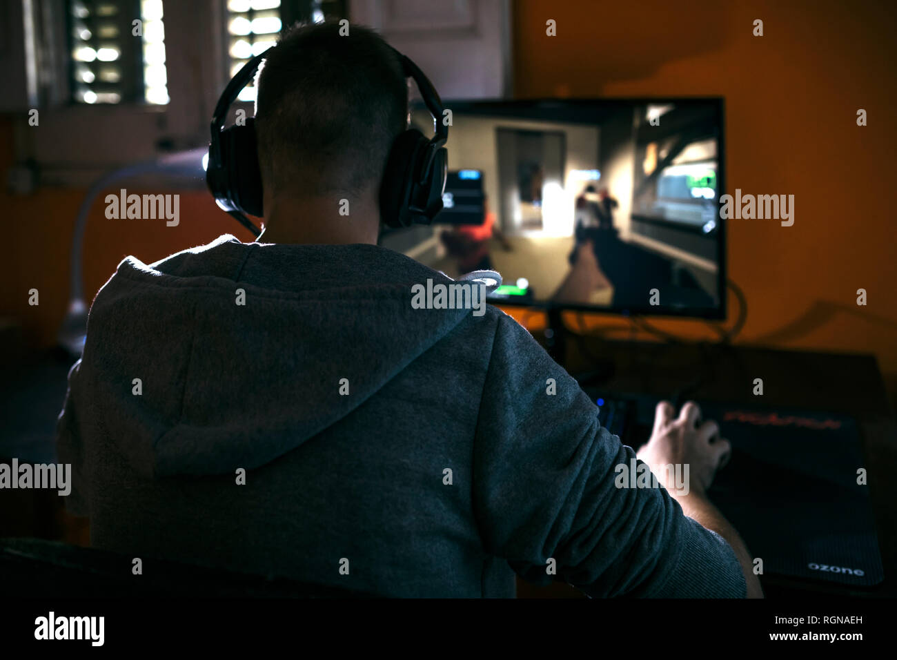 Pc games hi-res stock photography and images - Alamy