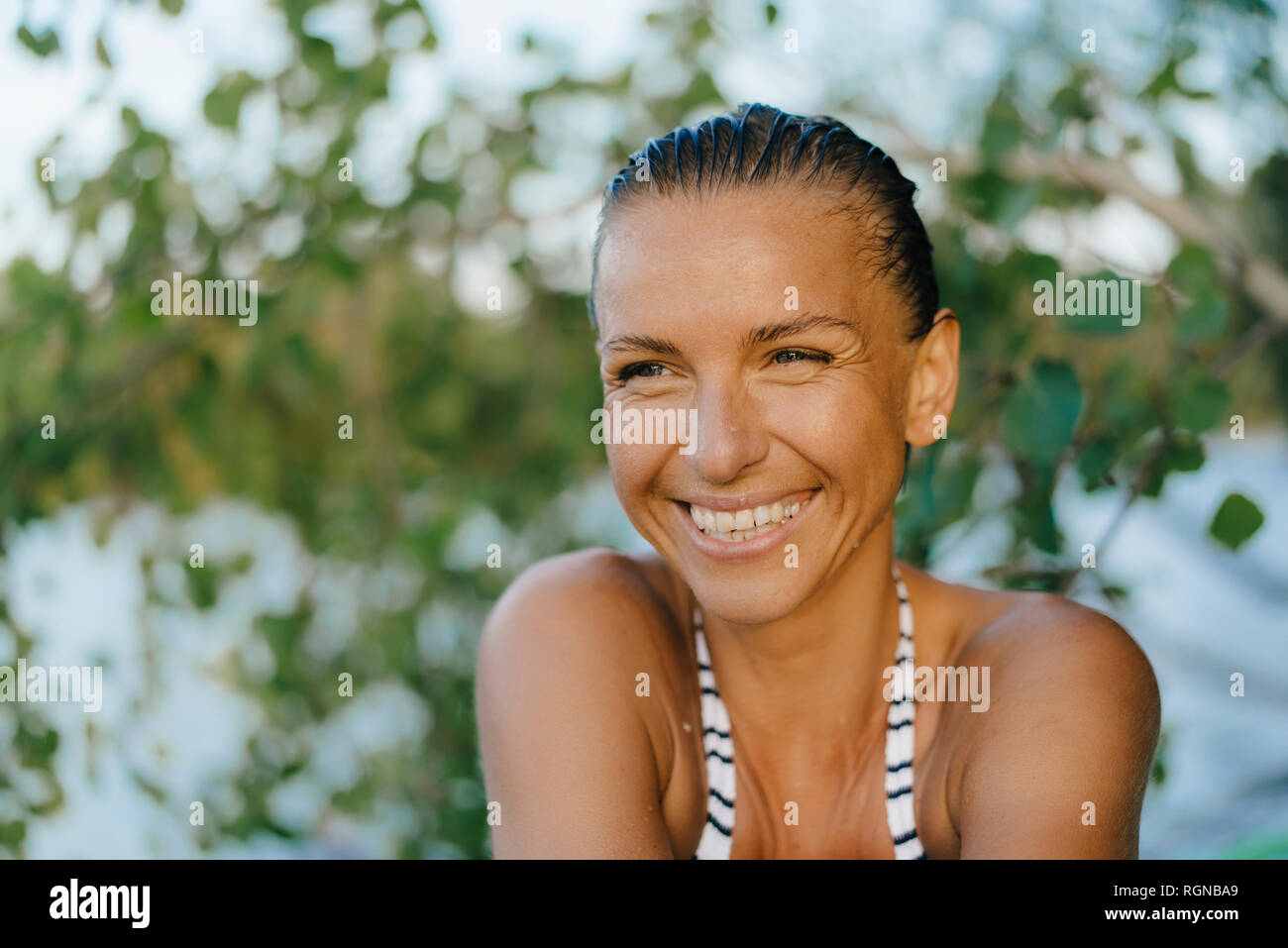 Wet woman bikini hi-res stock photography and images - Alamy