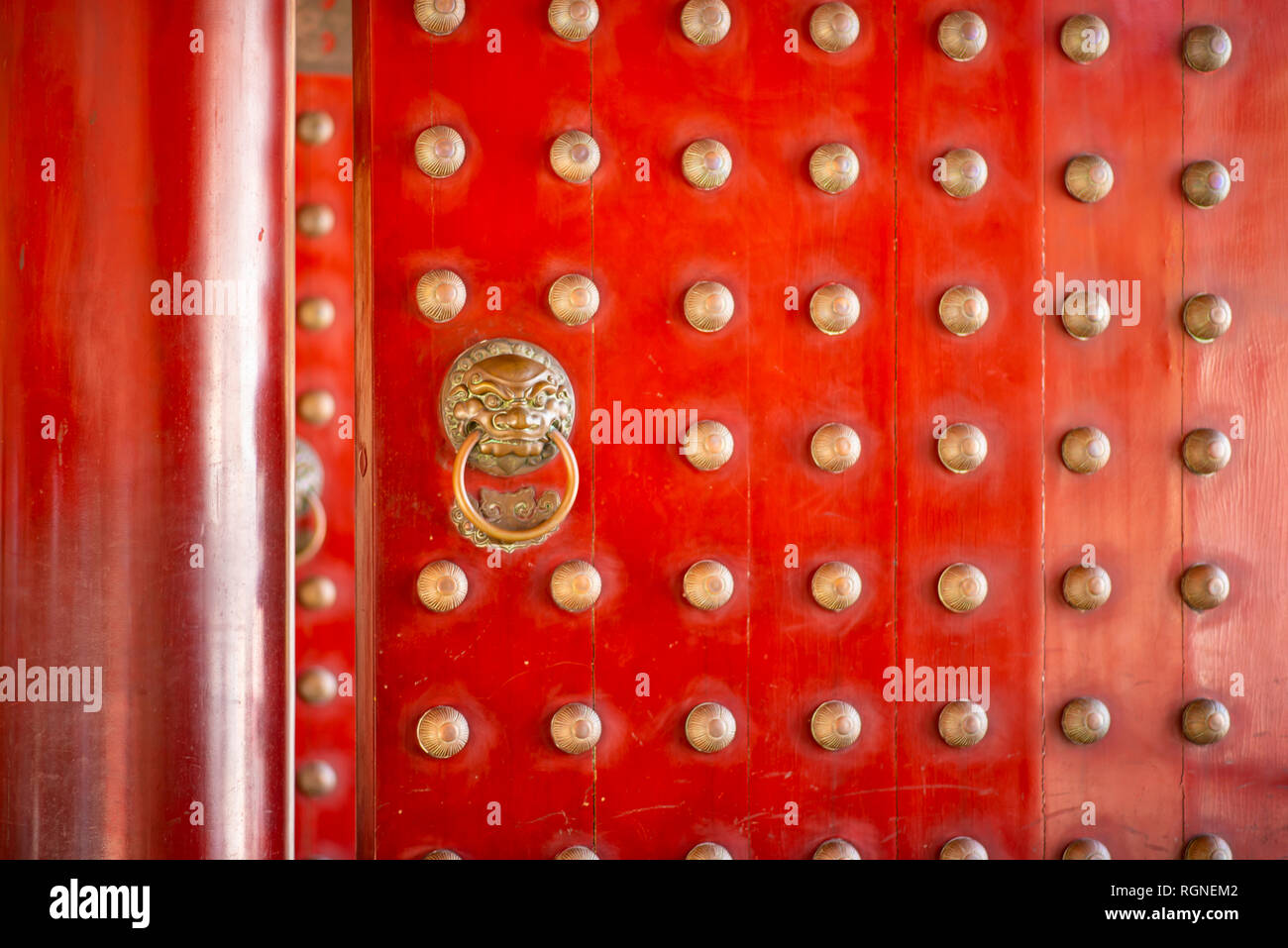 Background of Chinese red temple doors Stock Photo - Alamy
