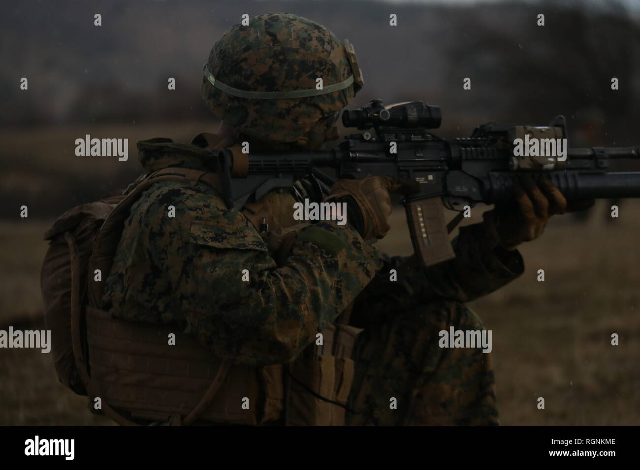 Live fire platoon attack range hi-res stock photography and images - Alamy