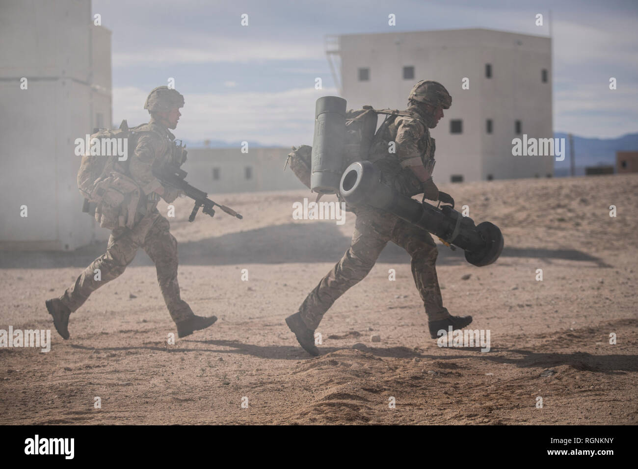 Range 220 hi-res stock photography and images - Alamy