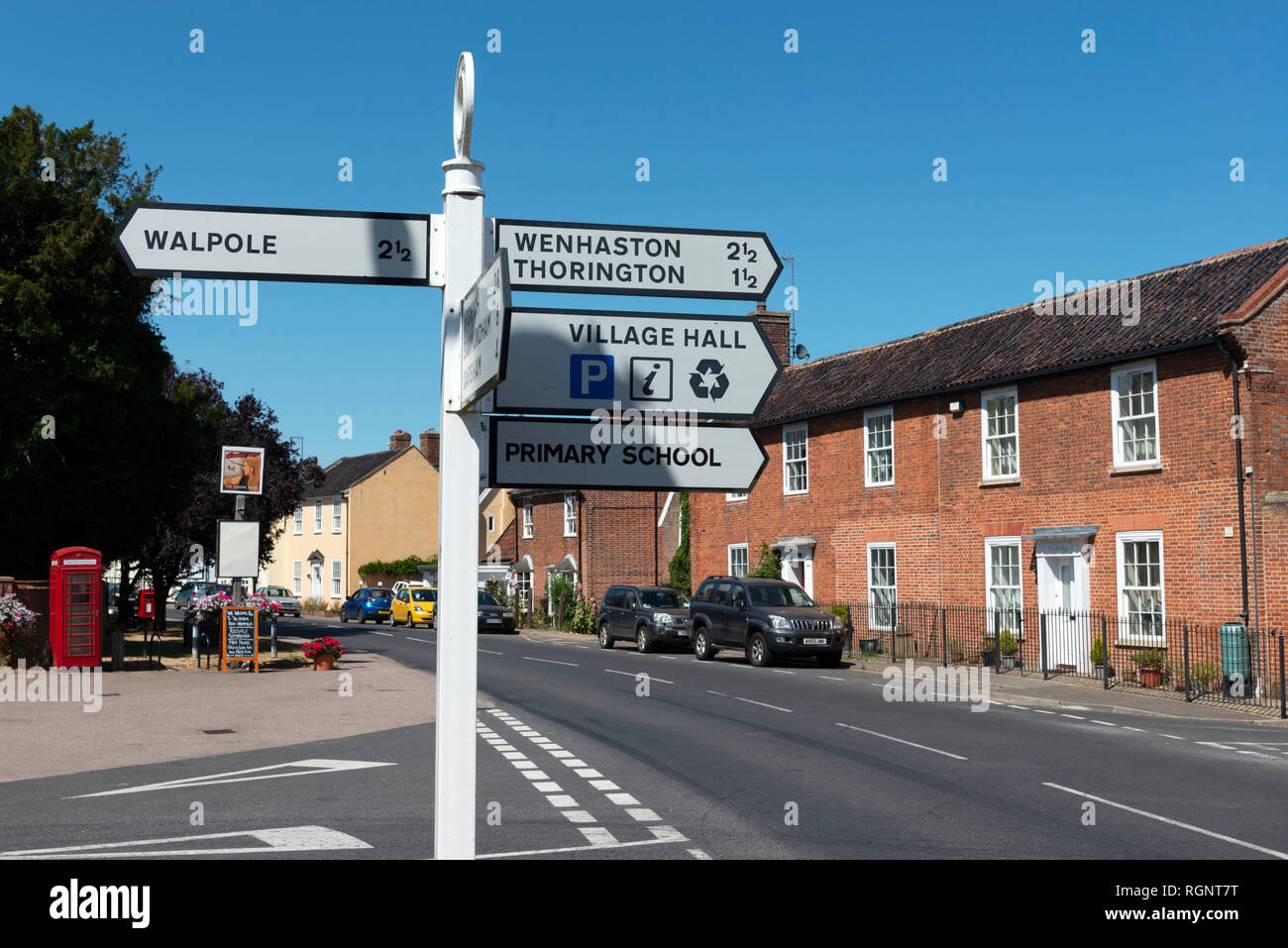 Village road signs hi-res stock photography and images - Alamy