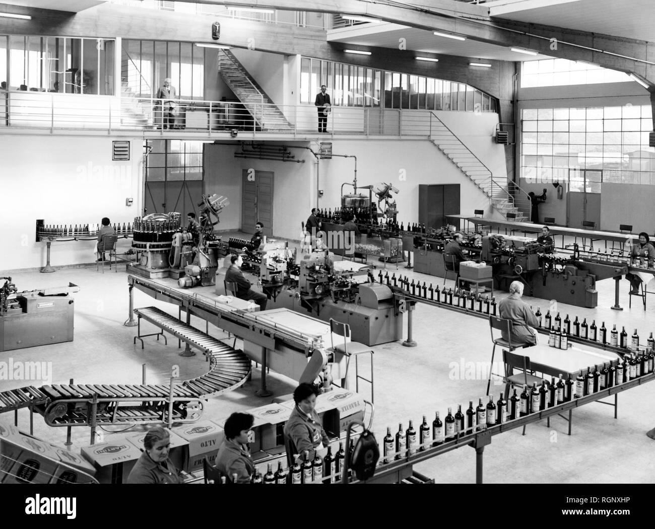 Martini in glass Black and White Stock Photos & Images - Alamy