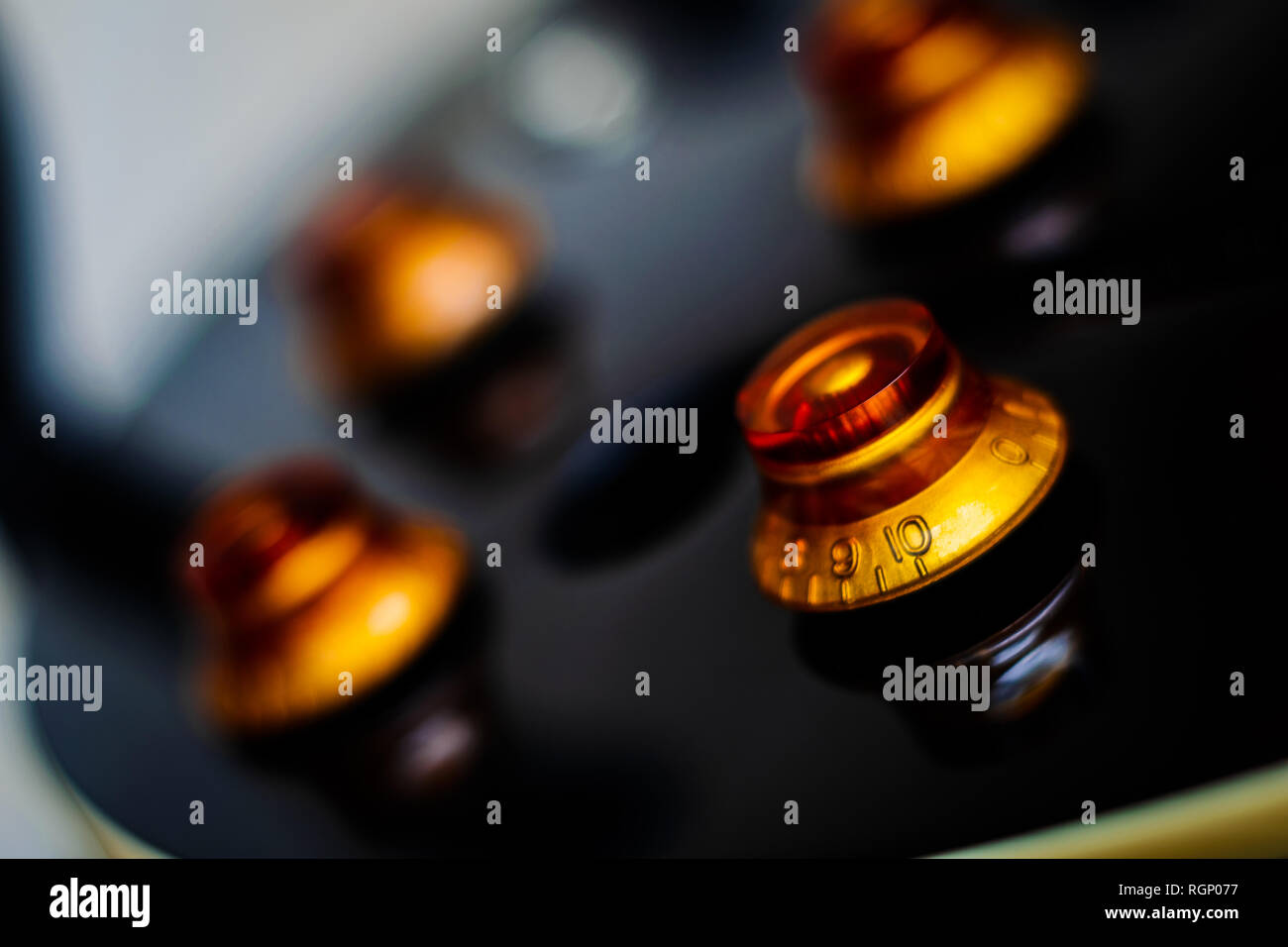 Spinal chords hi-res stock photography and images - Alamy
