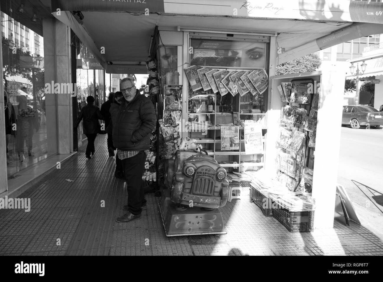 Kiosk and athens hi-res stock photography and images - Alamy