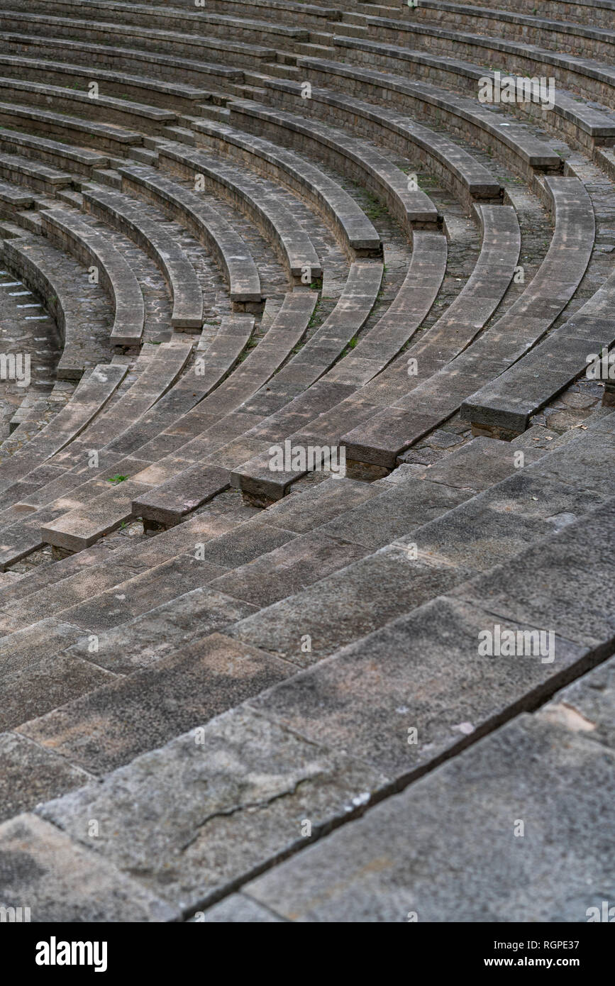 Empty circus arena hi-res stock photography and images - Alamy