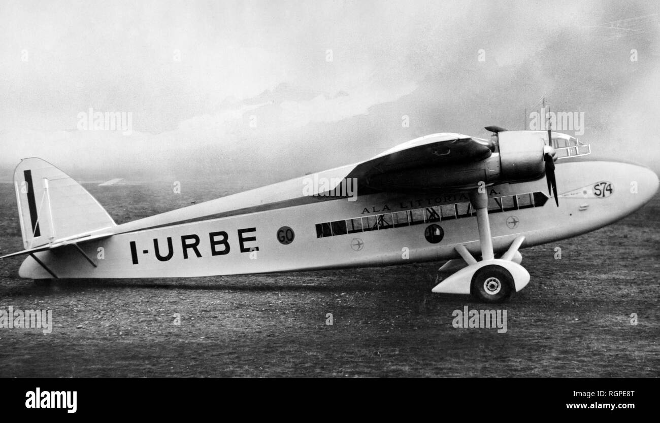 10 engined hi-res stock photography and images - Alamy