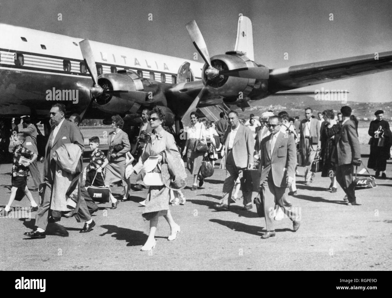 Airport rome italy Black and White Stock Photos & Images - Alamy