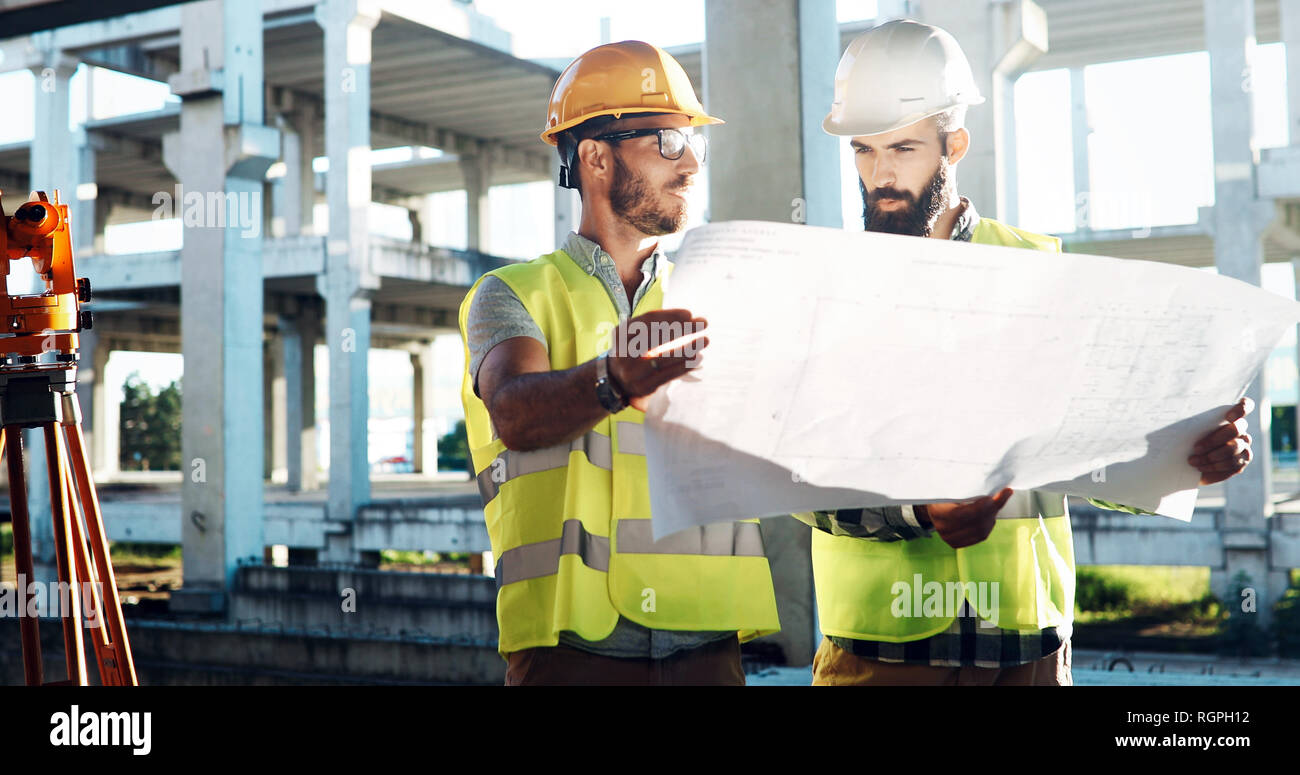Team building project hi-res stock photography and images - Alamy