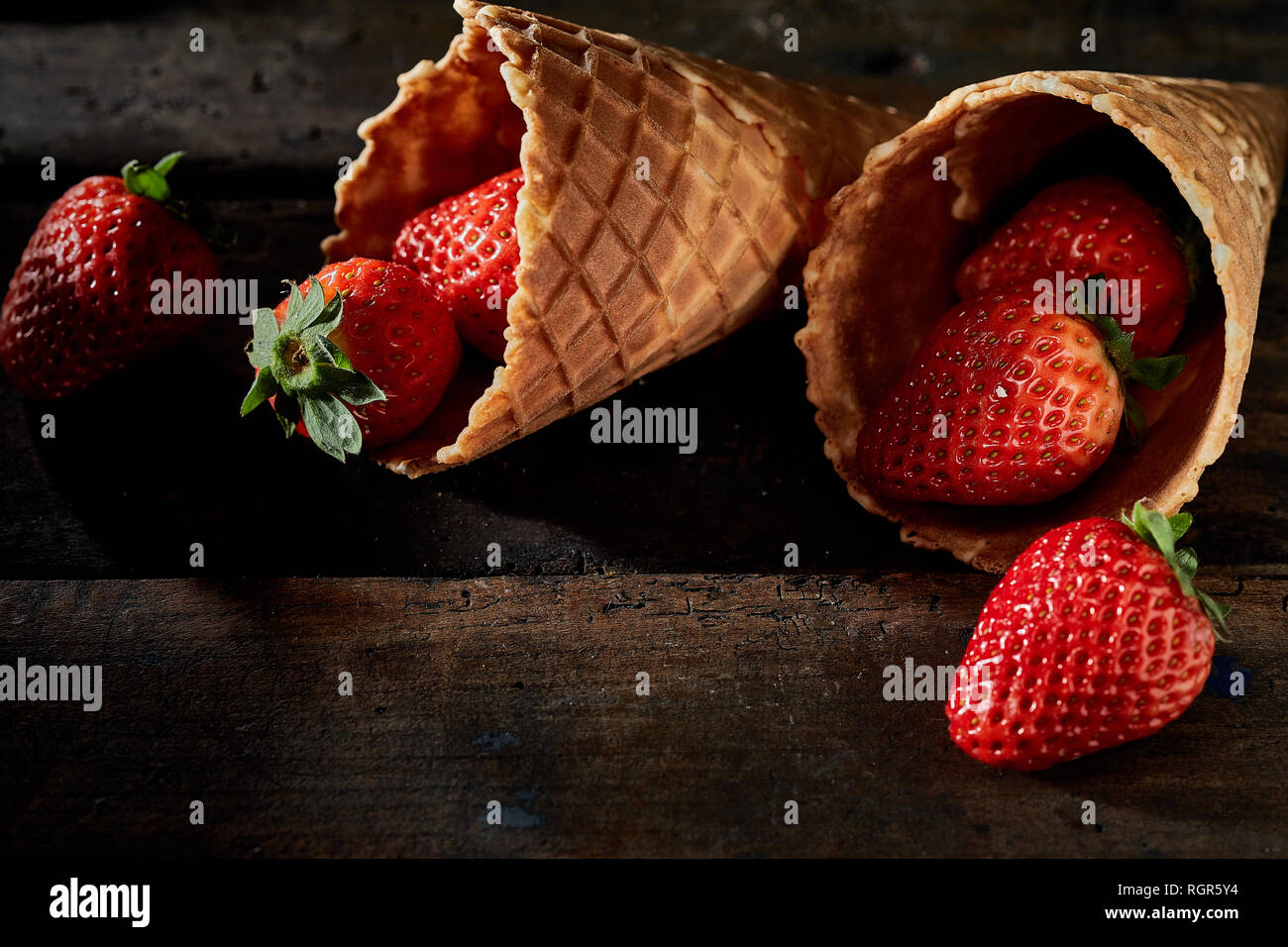 Crispy wafer hi-res stock photography and images - Alamy