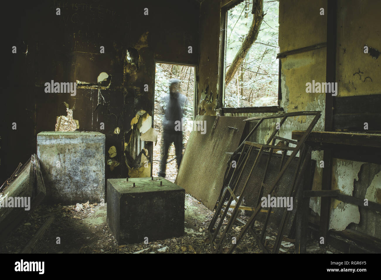 Spooky hut hi-res stock photography and images - Alamy