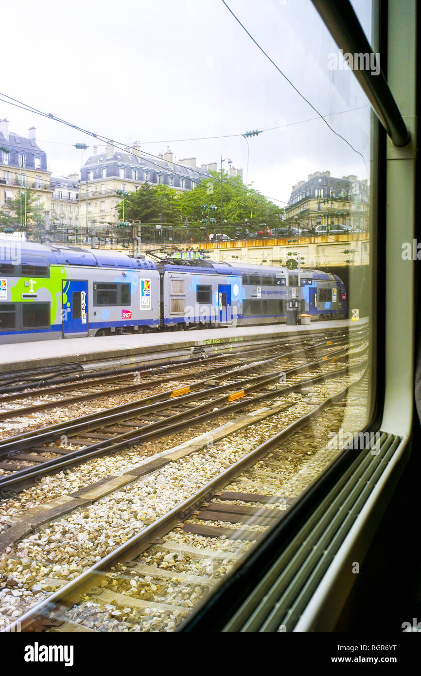 Austerlitz station hi-res stock photography and images - Alamy