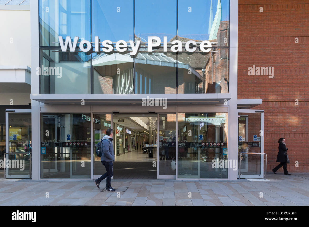 Woking shopping centre hi-res stock photography and images - Alamy
